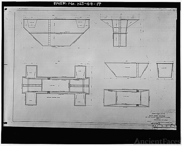 17. PLAN OF HOPPER IN SUBDECK. July 1906 Conrail...