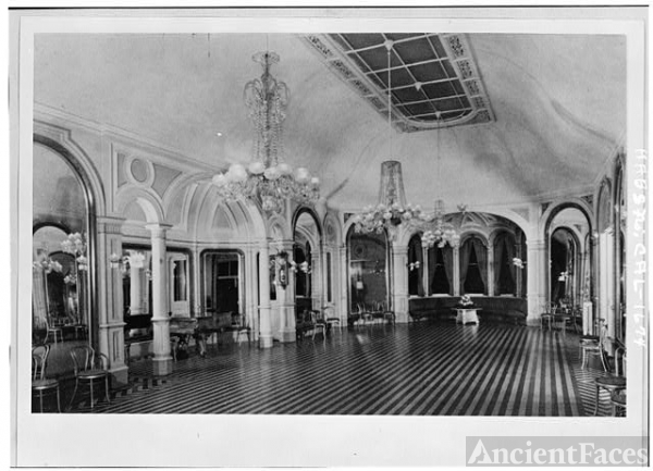 5. Historic American Buildings Survey Courtesy of...