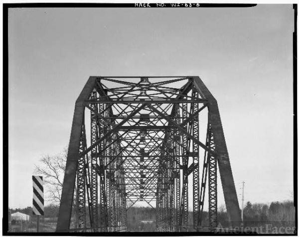 6. VIEW OF BRIDGE, SHOWING PORTAL STRUT, LOOKING...
