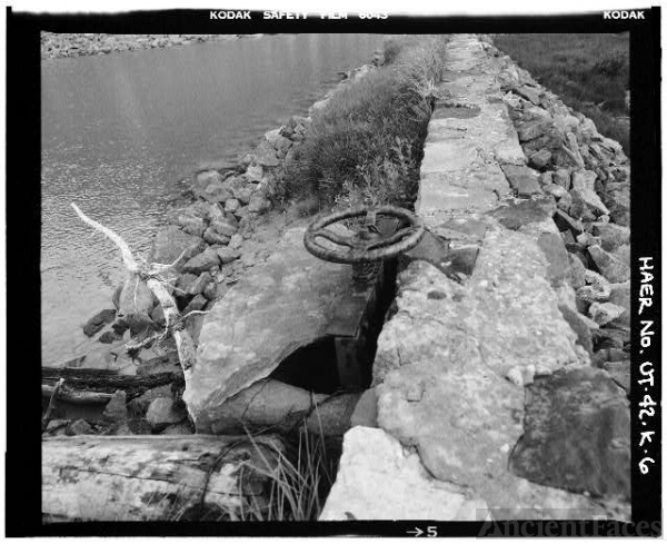 6. VIEW SHOWING CREST OF DAM AND OUTLET GATE WHEEL, STEM...
