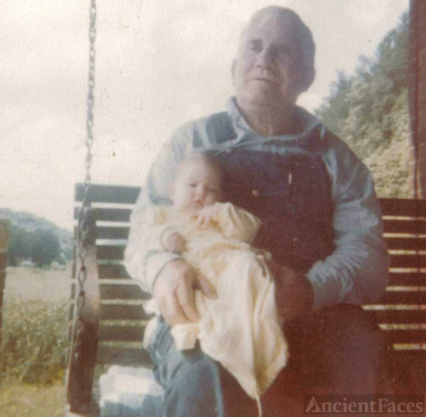 Julia Carol Gregory Levesque