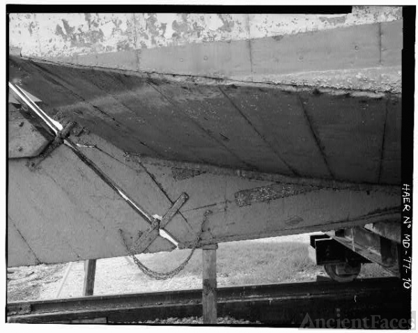 10. Starboard view of rudder, sternpost, and deadwood,...