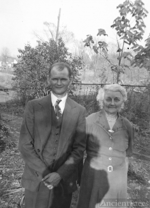 Eva (Smith) Smith and son Bill