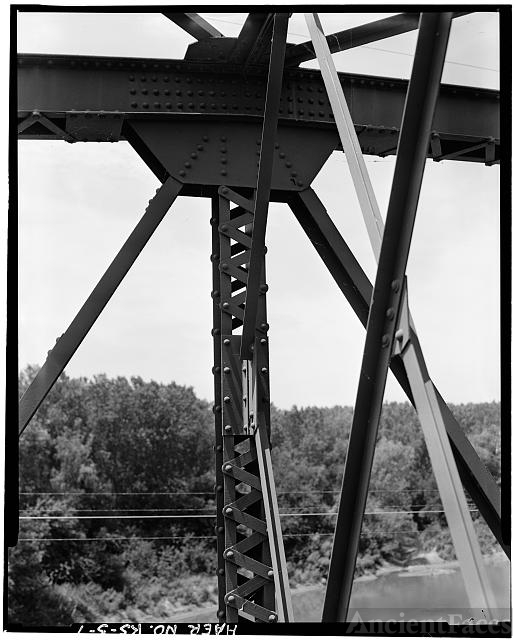 7. UPPER INSIDE CHORD, VERTICAL, LATERAL STRUT, UPPER...