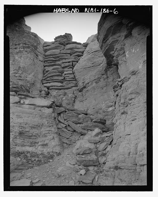 Entry to passage way, looking southwest - Pointed Butte...
