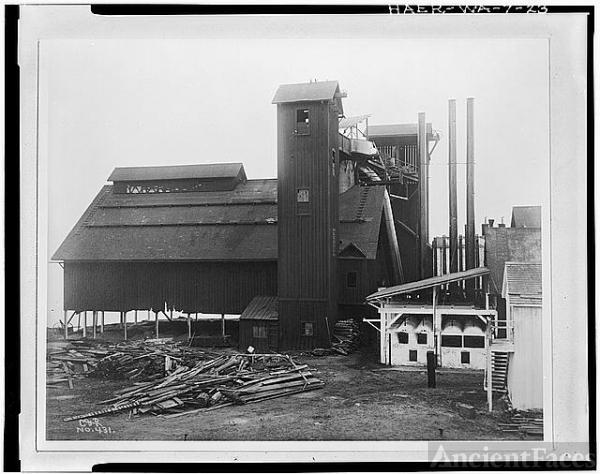 23. Photocopy of photograph. WEST SIDE OF IRON PLANT,...