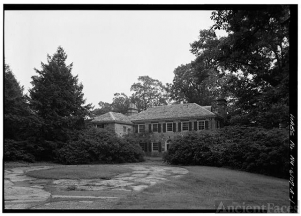 1. MAIN ELEVATION - Caumsett Manor, Winter Cottage, Lloyd...