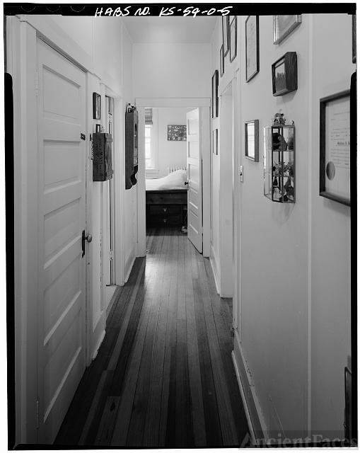 5. HALL, LOOKING NORTH. - Fort Riley, Building No. 219,...